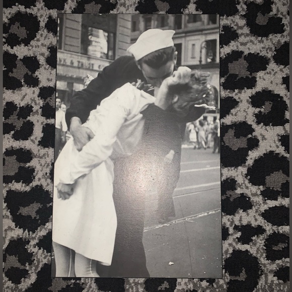 Art | Famous Sailor Kissing Nurse Plaque | Poshmark